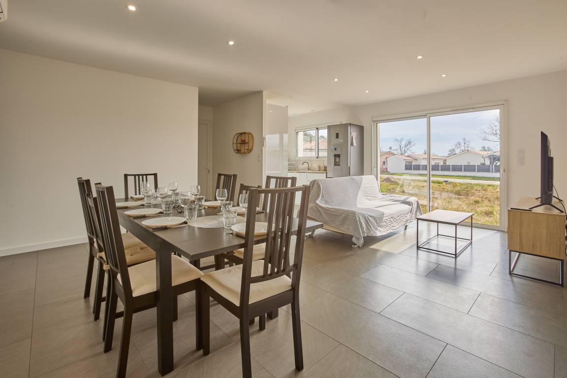 82 M² Maison De Vacances ∙ 3 Chambres ∙ 8 Personnes - Parentis-en-Born