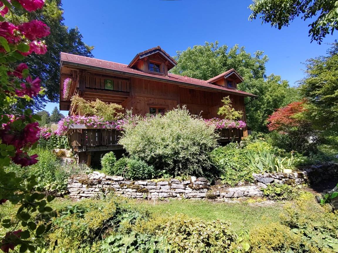 93 M² Gîte ∙ 4 Chambres ∙ 7 Personnes - Doubs