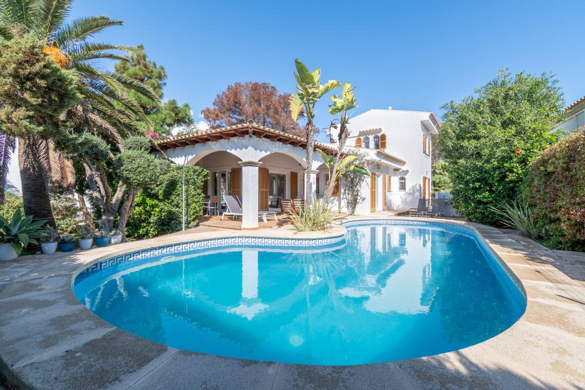 282 M² Villa ∙ 3 Bedrooms ∙ 6 Guests - Cala d'Or
