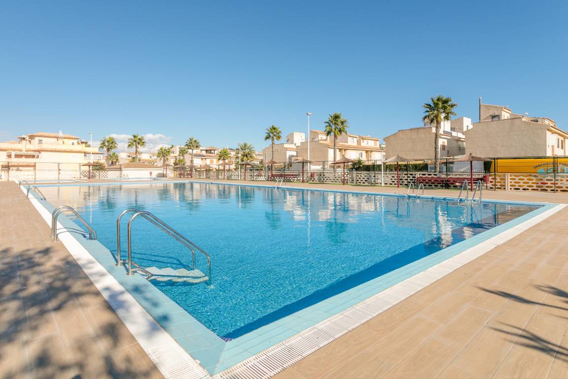 57 M² Ferienhaus ∙ 2 Schlafzimmer ∙ 5 Gäste - Santa Pola