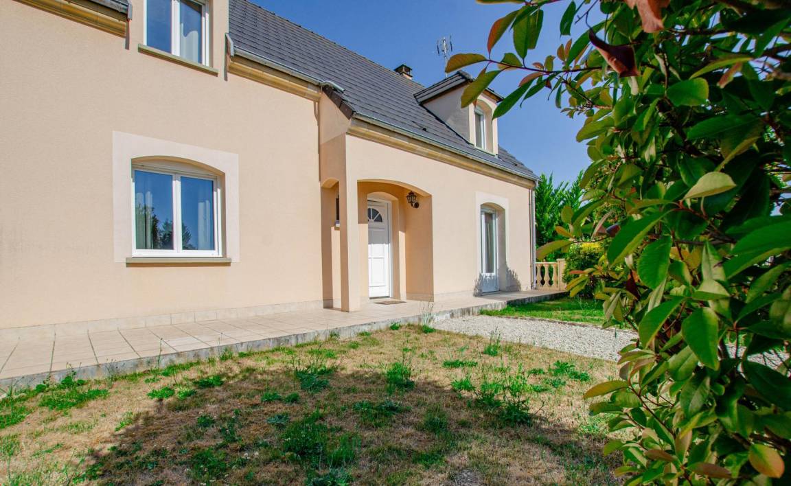 145 M² Gîte ∙ 4 Chambres ∙ 8 Personnes - Troyes