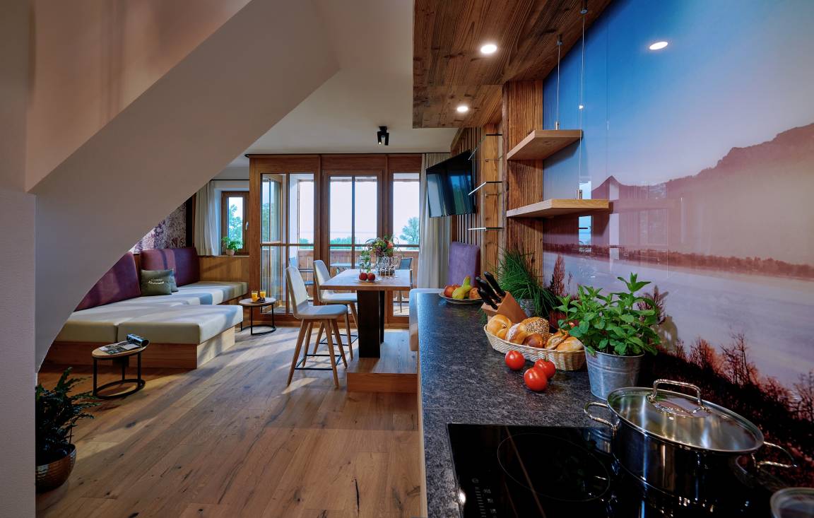 70 M² Ferienwohnung ∙ 2 Schlafzimmer ∙ 2 Gäste - Chiemsee