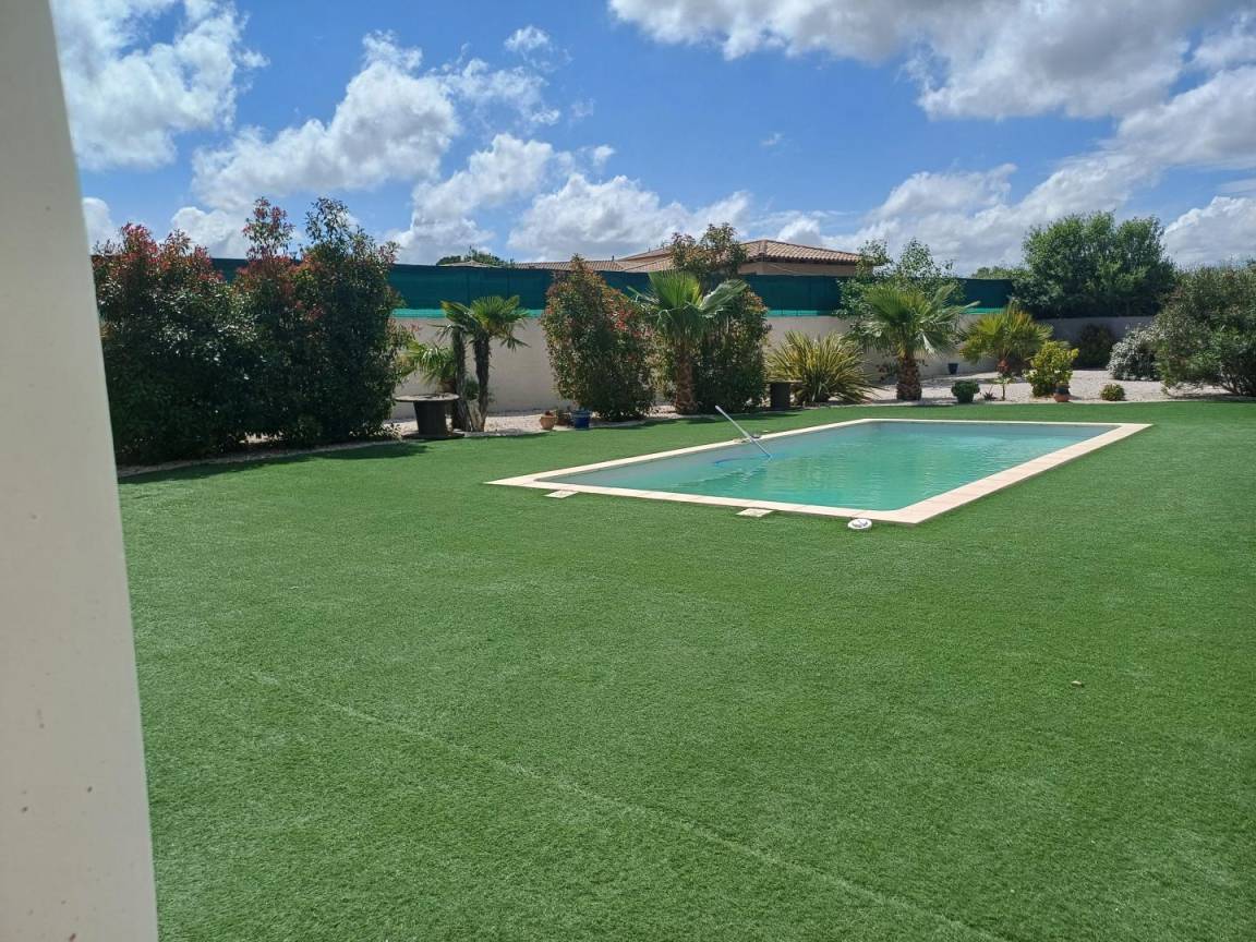 190 M² Gîte ∙ 4 Chambres ∙ 8 Personnes - Montagnac