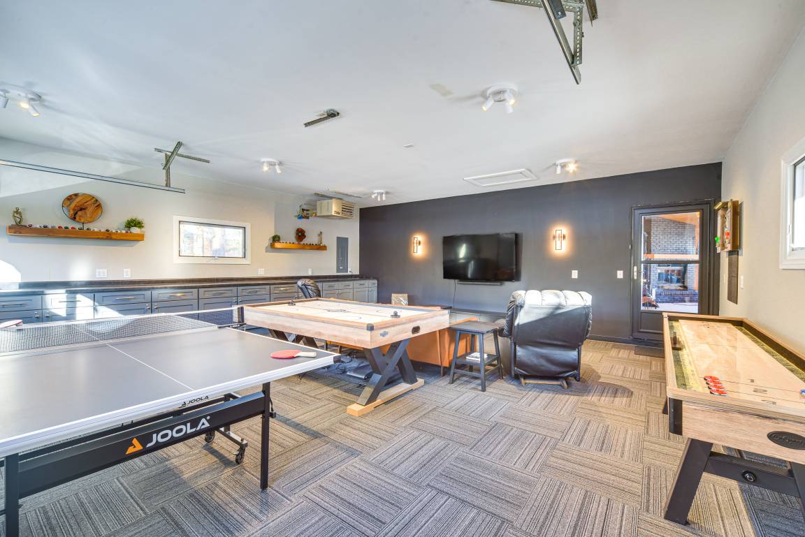 317 M² House ∙ 4 Bedrooms ∙ 10 Guests - Nelson Lake, WI