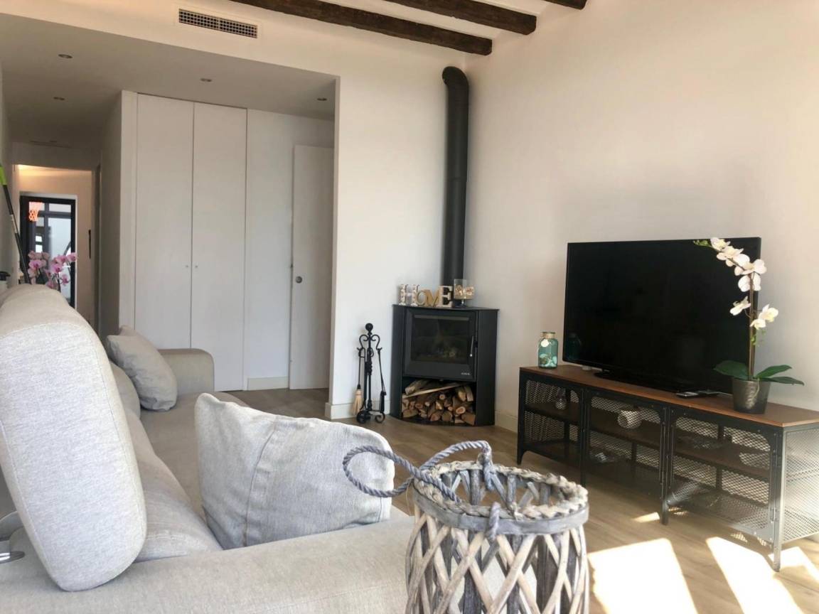 140 M² Apartamento ∙ 4 Habitaciones ∙ 9 Huéspedes - Mataró