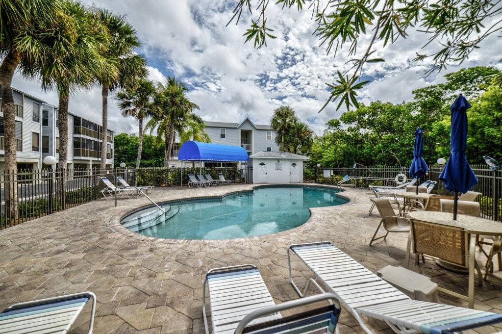 93 M² Condo ∙ 2 Bedrooms ∙ 4 Guests - Holmes Beach, FL