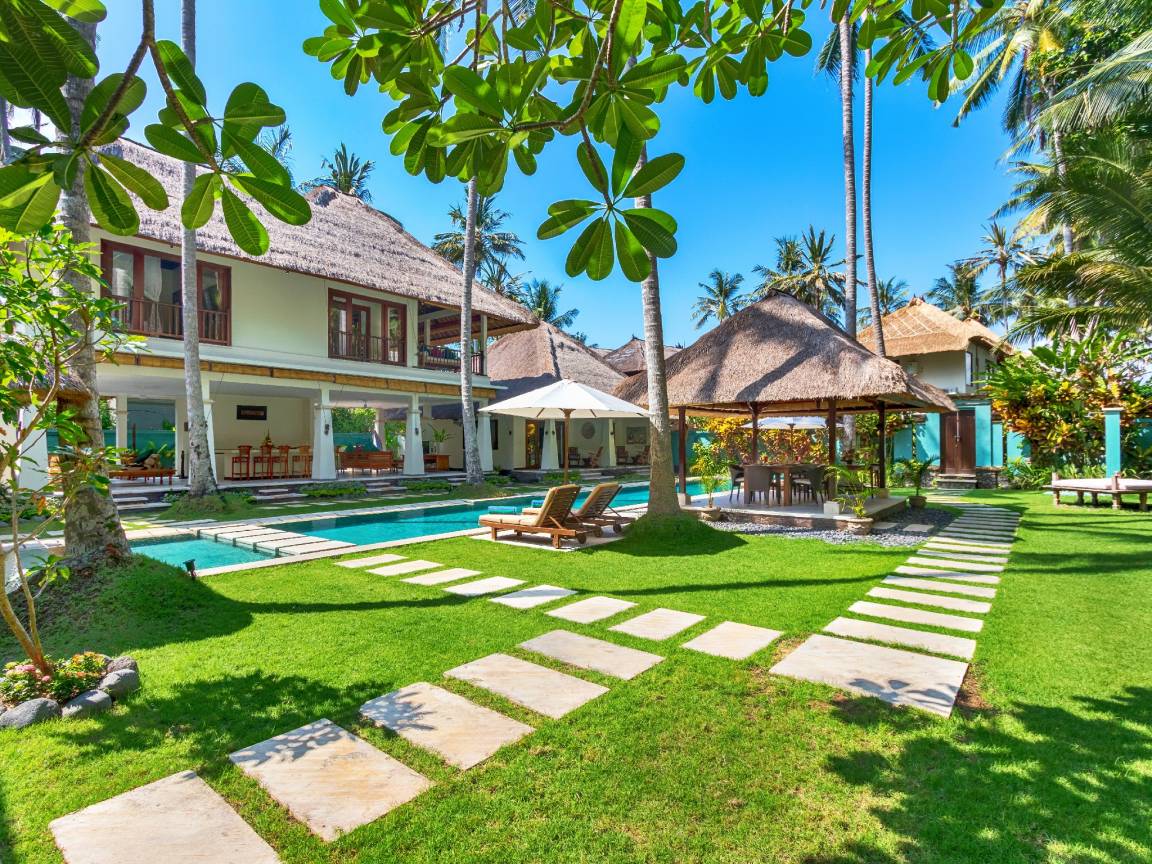 1000 M² Villa ∙ 4 Bedrooms ∙ 8 Guests - Sidemen