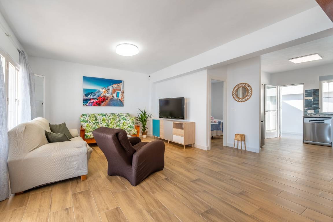 95 M² House ∙ 3 Bedrooms ∙ 6 Guests - Quesada