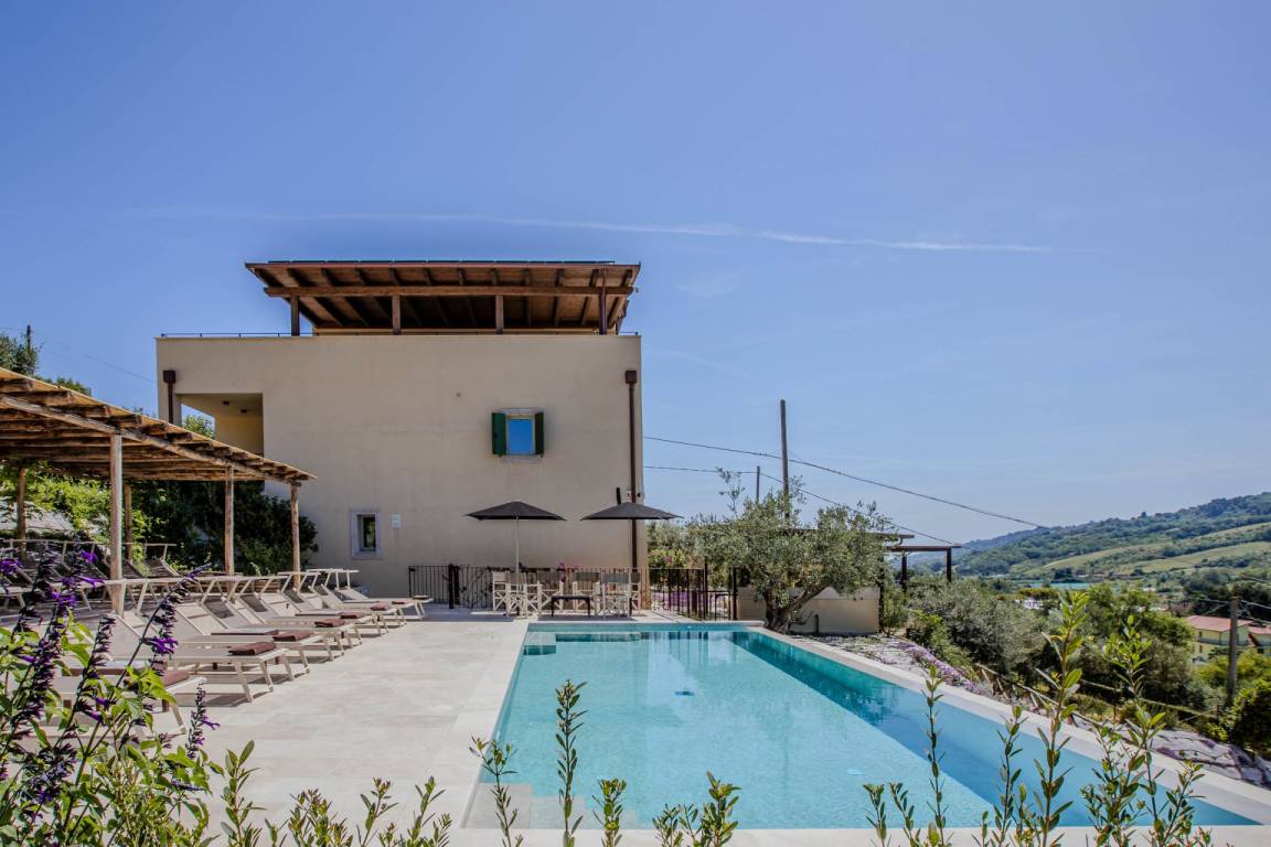 370 M² Villa ∙ 7 Slaapkamers ∙ 14 Gasten - Cupra Marittima