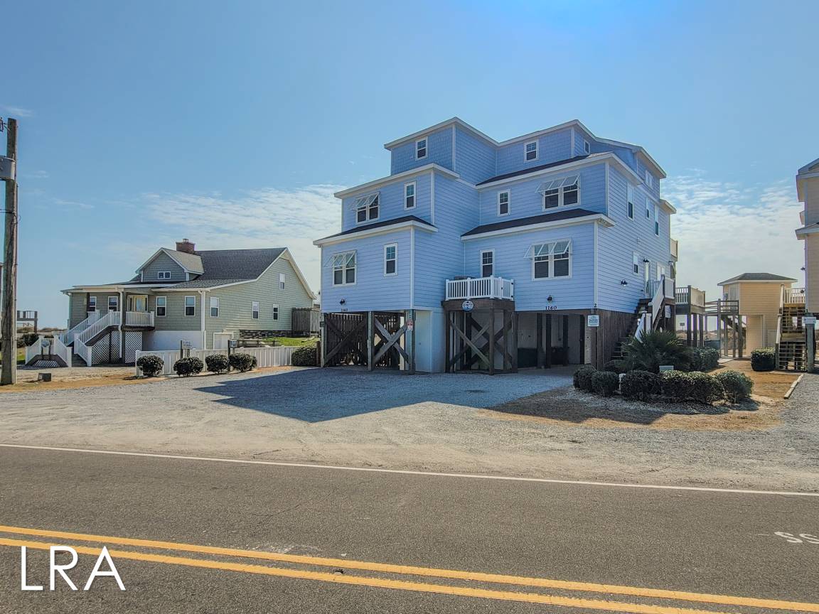 207 M² House ∙ 5 Bedrooms ∙ 14 Guests - North Topsail Beach, NC