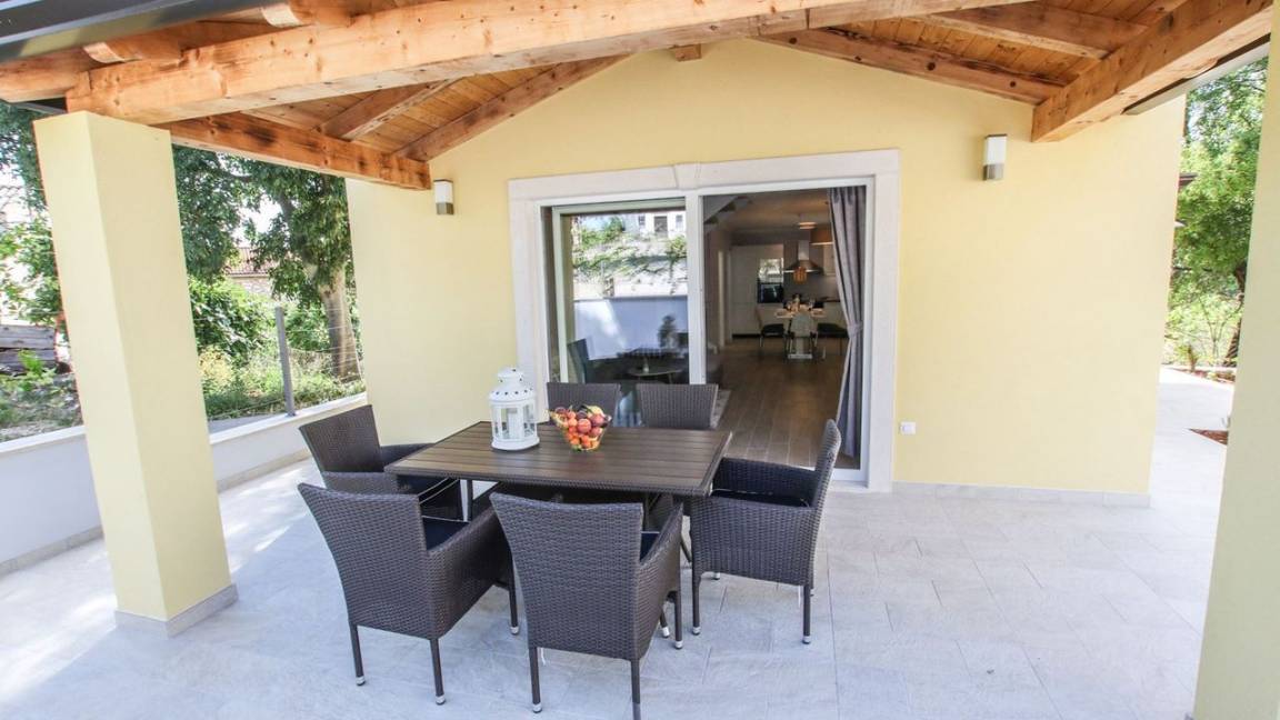 100 M² Apartment ∙ 3 Bedrooms ∙ 8 Guests - Poreč
