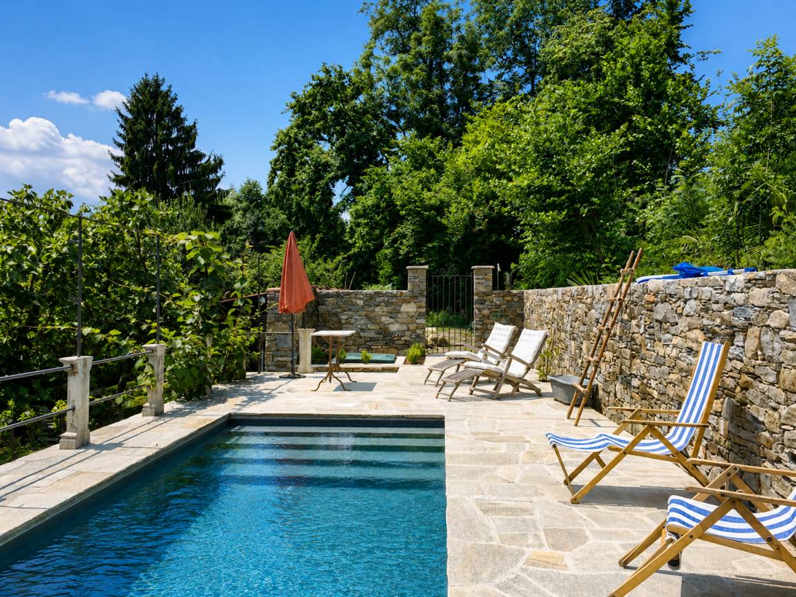 260 M² Villa ∙ 3 Bedrooms ∙ 6 Guests - Verbania