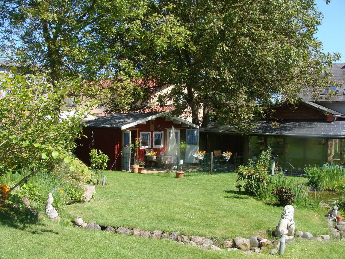 60 M² Ferienwohnung ∙ 2 Schlafzimmer ∙ 4 Gäste - Bad Oldesloe