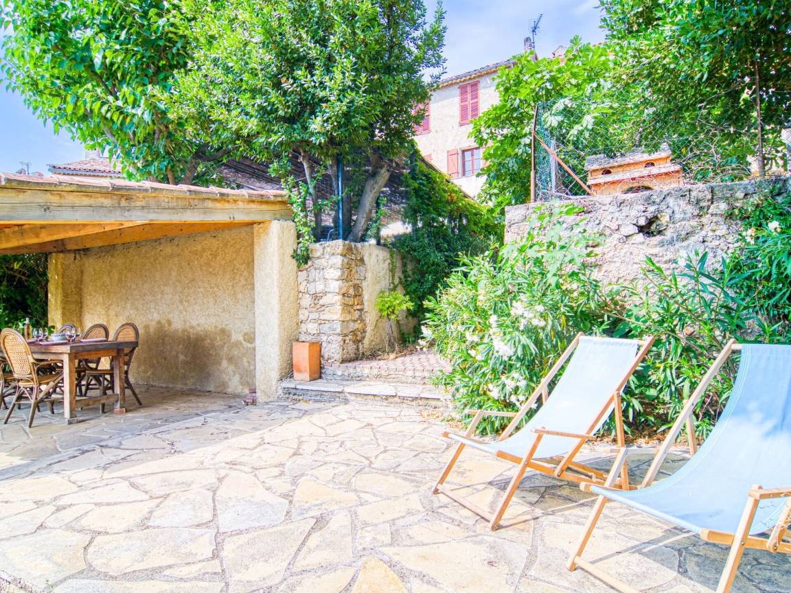 150 M² Maison De Vacances ∙ 3 Chambres ∙ 6 Personnes - Salernes