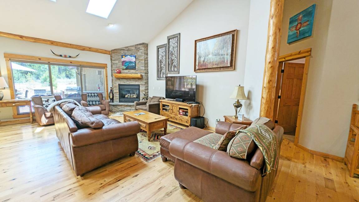 207 M² House ∙ 5 Bedrooms ∙ 14 Guests - Oregon