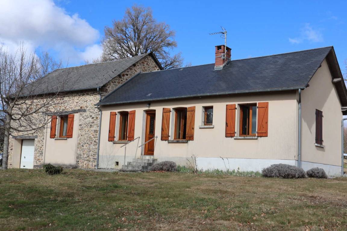 70 M² Gîte ∙ 2 Chambres ∙ 4 Personnes - Corrèze