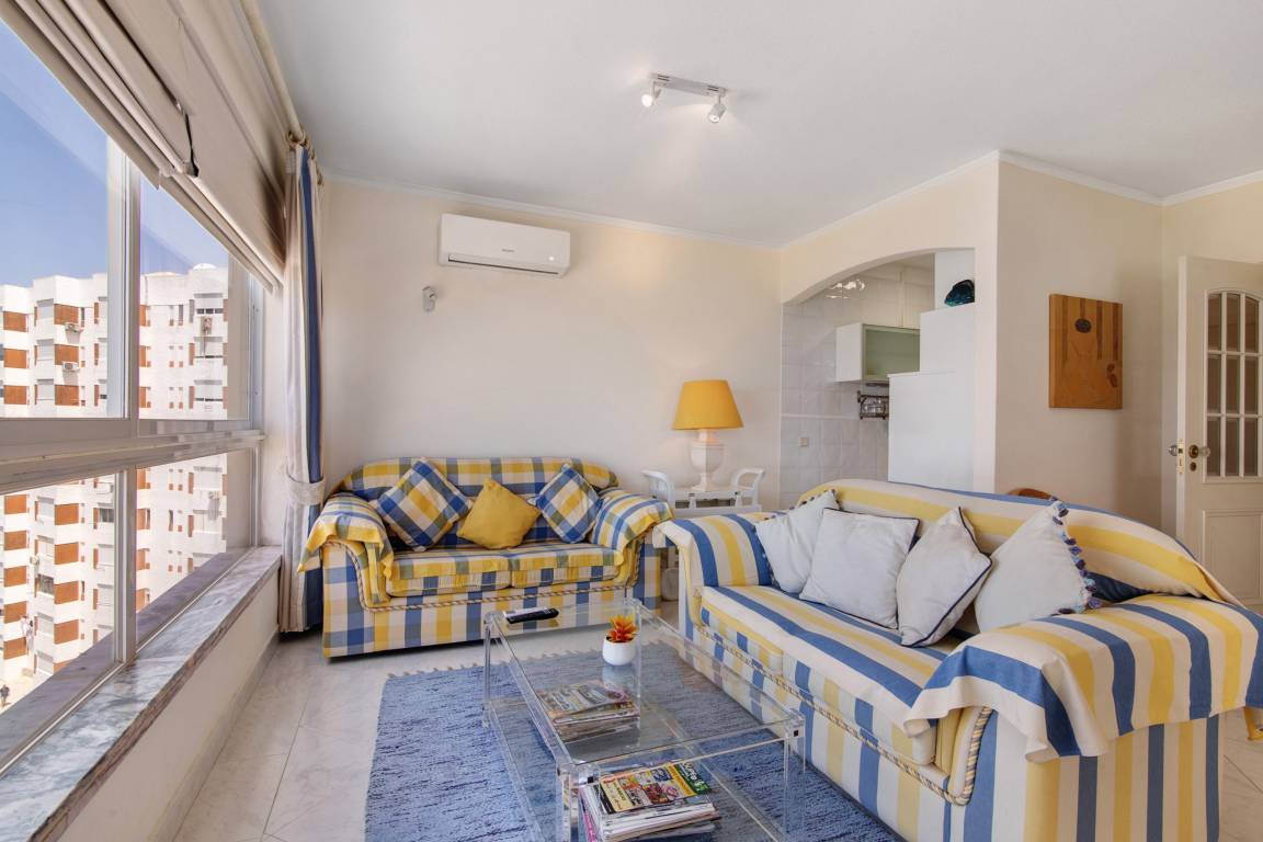 80 M² Apartamento ∙ 1 Habitación ∙ 3 Huéspedes - Armação de Pêra