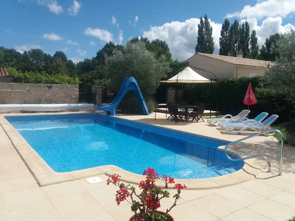 140 M² Dom ∙ 3 Sypialnie ∙ 6 Gości - Saintes
