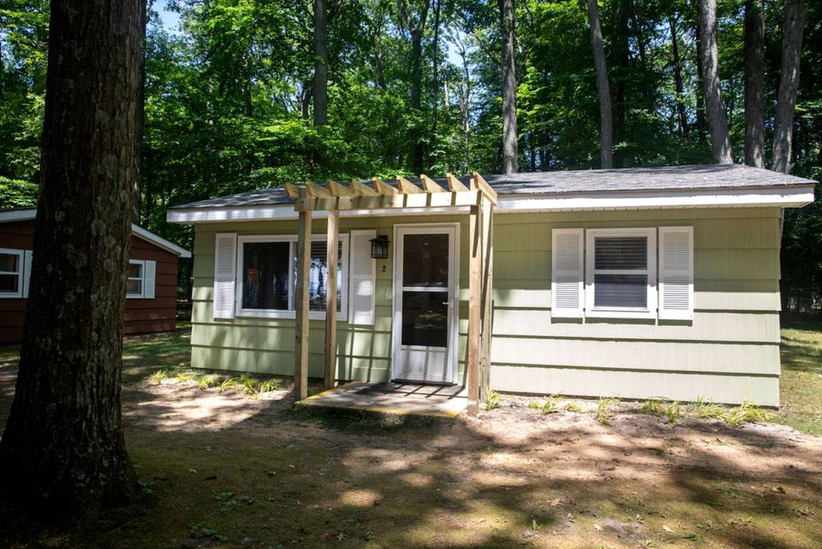 House ∙ 2 Bedrooms ∙ 4 Guests - Lost Lake, Muskegon