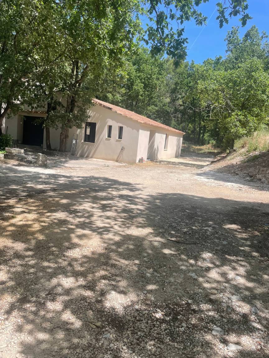 100 M² Villa ∙ 2 Makuuhuonetta ∙ 4 Vierasta - Luberon