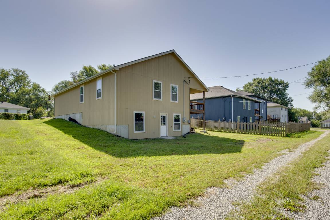 114 M² House ∙ 3 Bedrooms ∙ 8 Guests - Leavenworth, KS