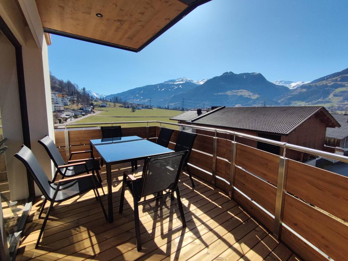 83 M² Ferienwohnung ∙ 3 Schlafzimmer ∙ 6 Gäste - Fügen