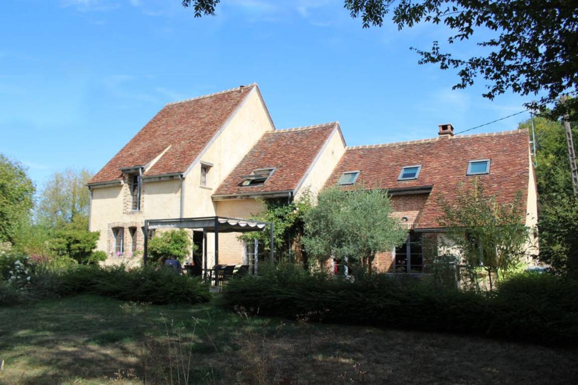 Villa ∙ 5 Chambres ∙ 13 Personnes - Cosne-Cours-sur-Loire