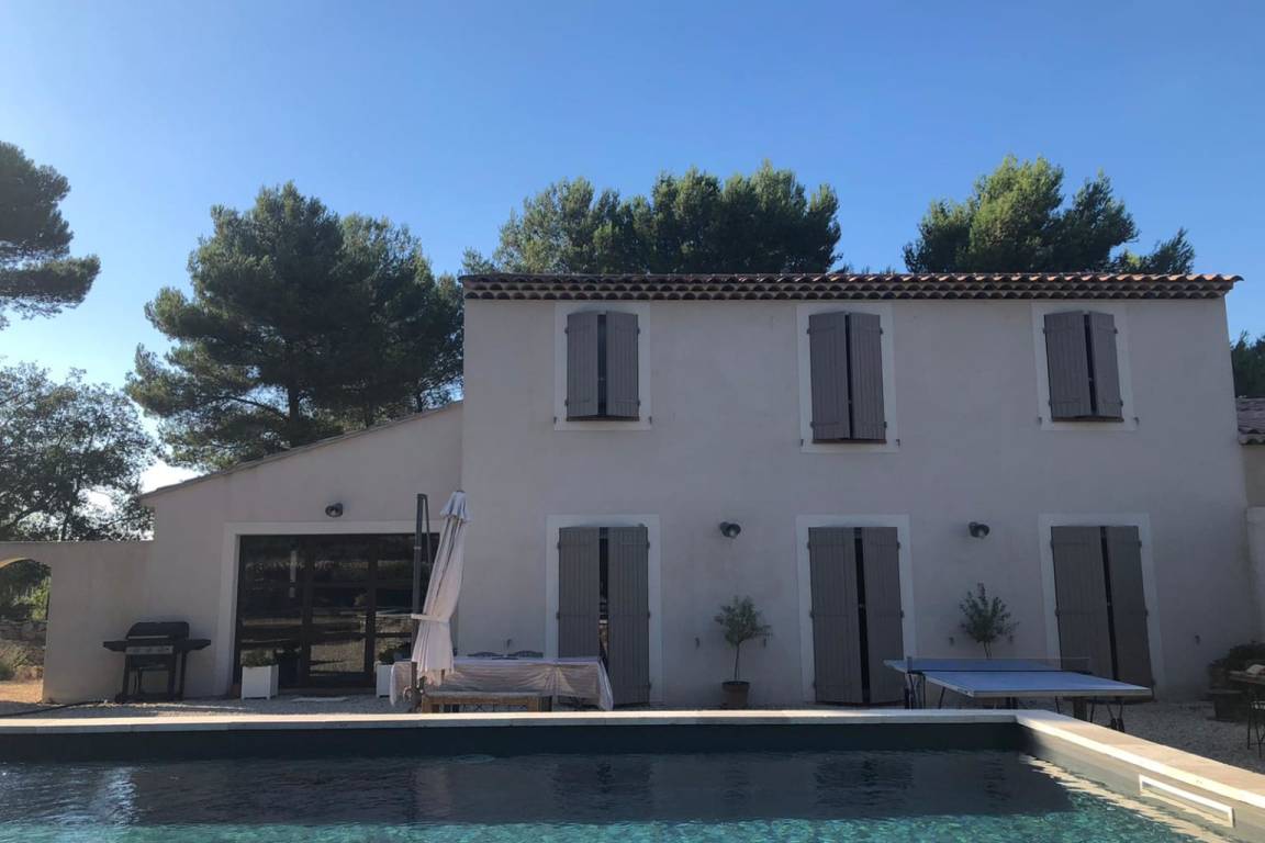 140 M² Huis ∙ 4 Slaapkamers ∙ 8 Gasten - Pélissanne