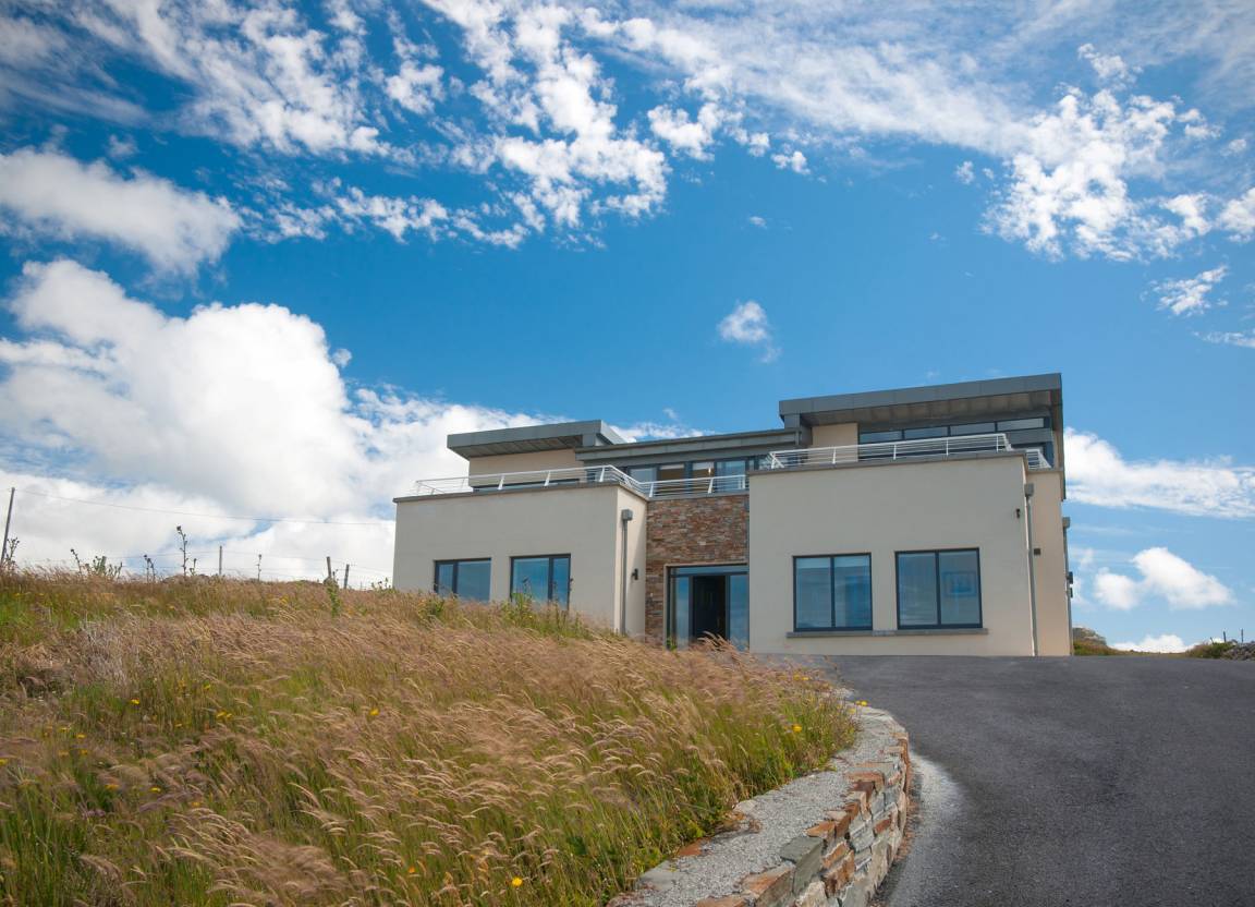 Cottage ∙ 4 Bedrooms ∙ 8 Guests - County Galway