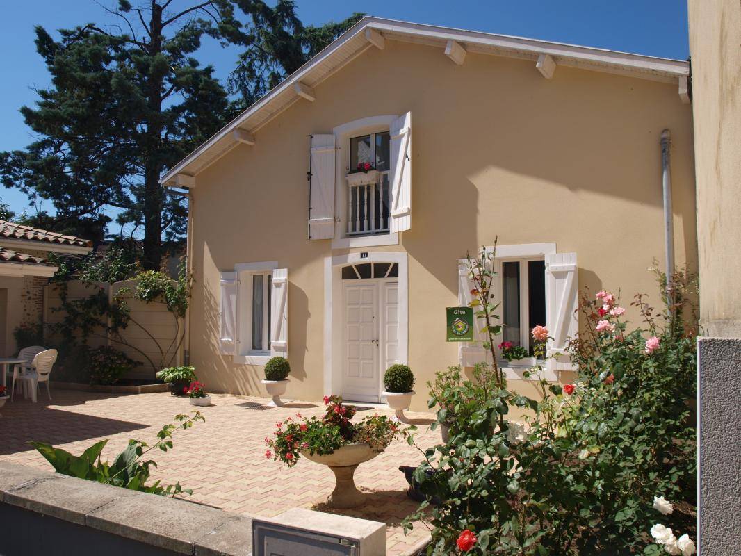 150 M² Gîte ∙ 4 Chambres ∙ 8 Personnes - Aire-sur-l'Adour