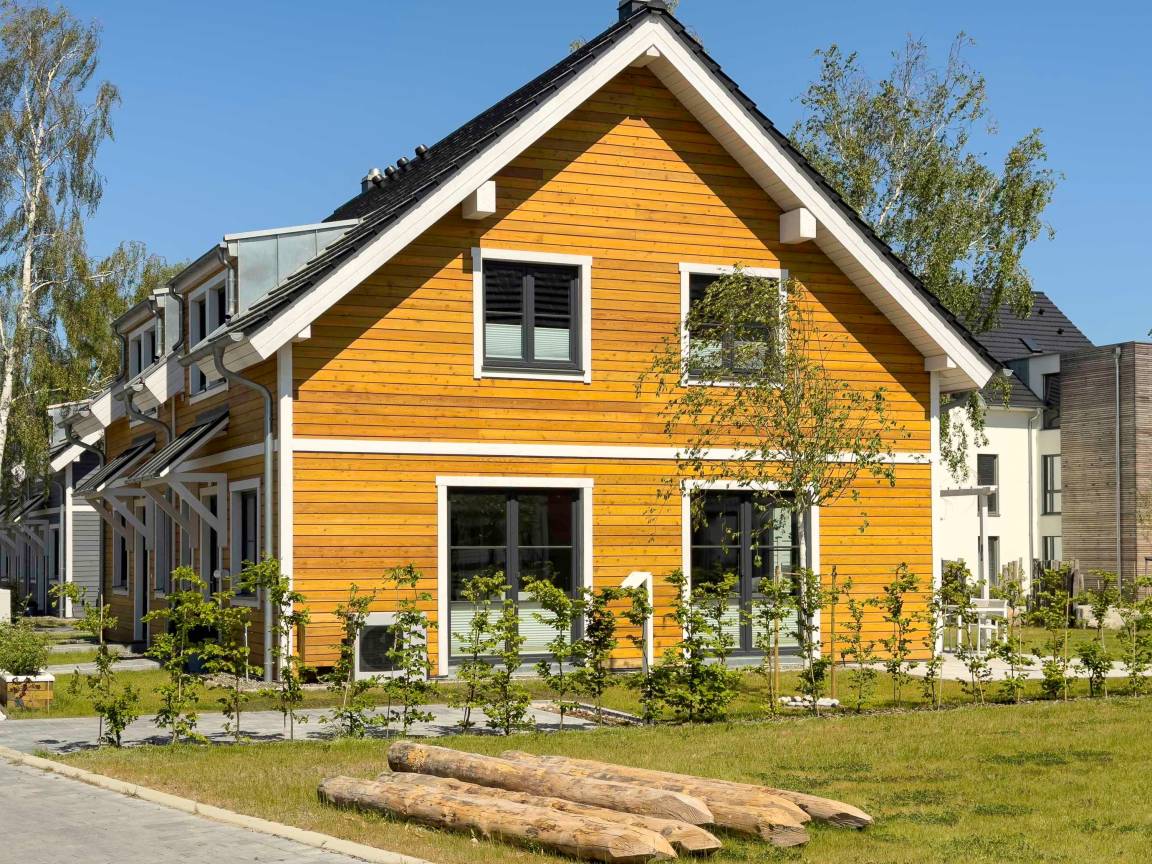 99 M² Ferienhaus ∙ 2 Schlafzimmer ∙ 4 Gäste - Born am Darß