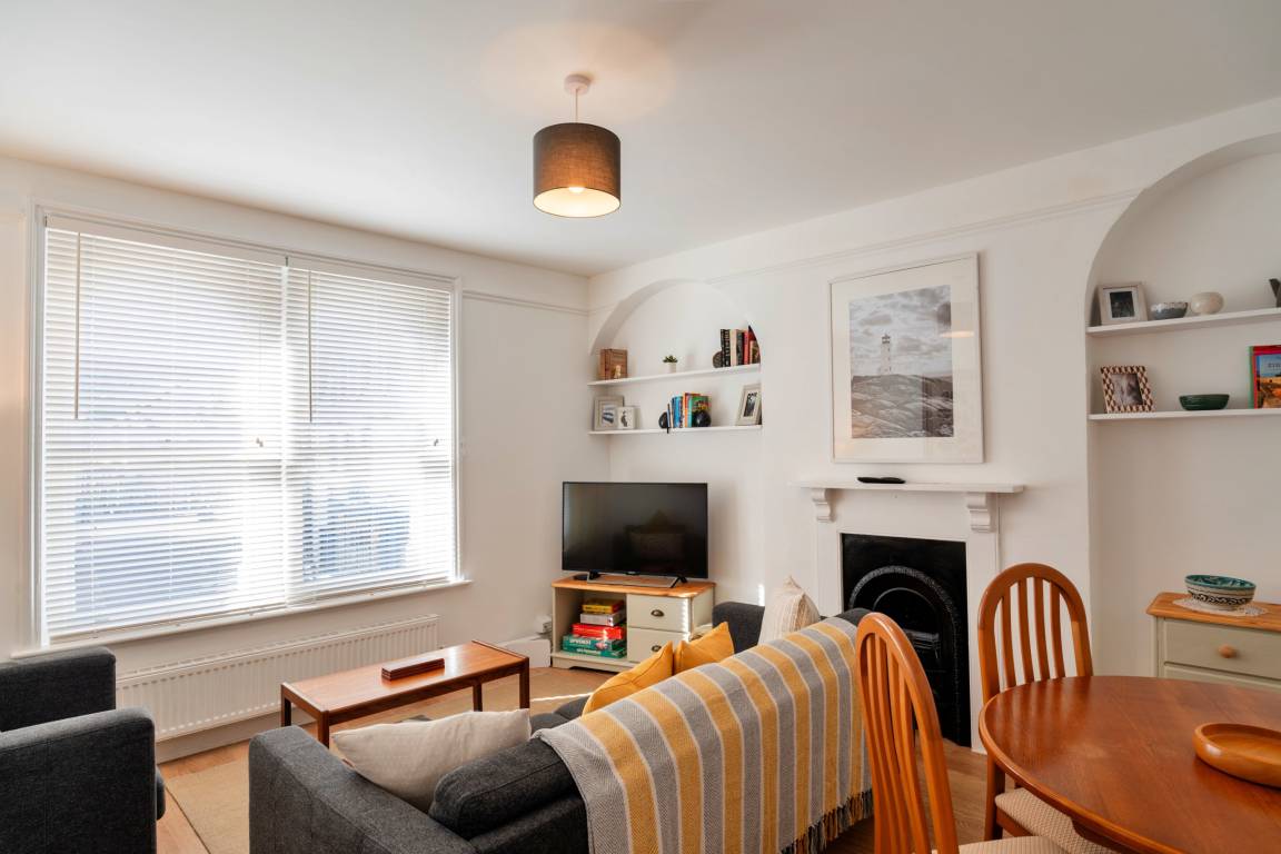 95 M² Apartment ∙ 2 Bedrooms ∙ 4 Guests - Sidmouth