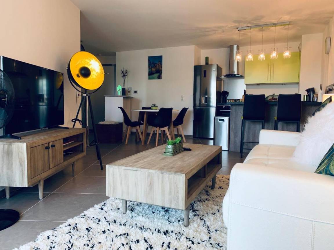 52 M² Apartment ∙ 1 Bedroom ∙ 4 Guests - Annecy