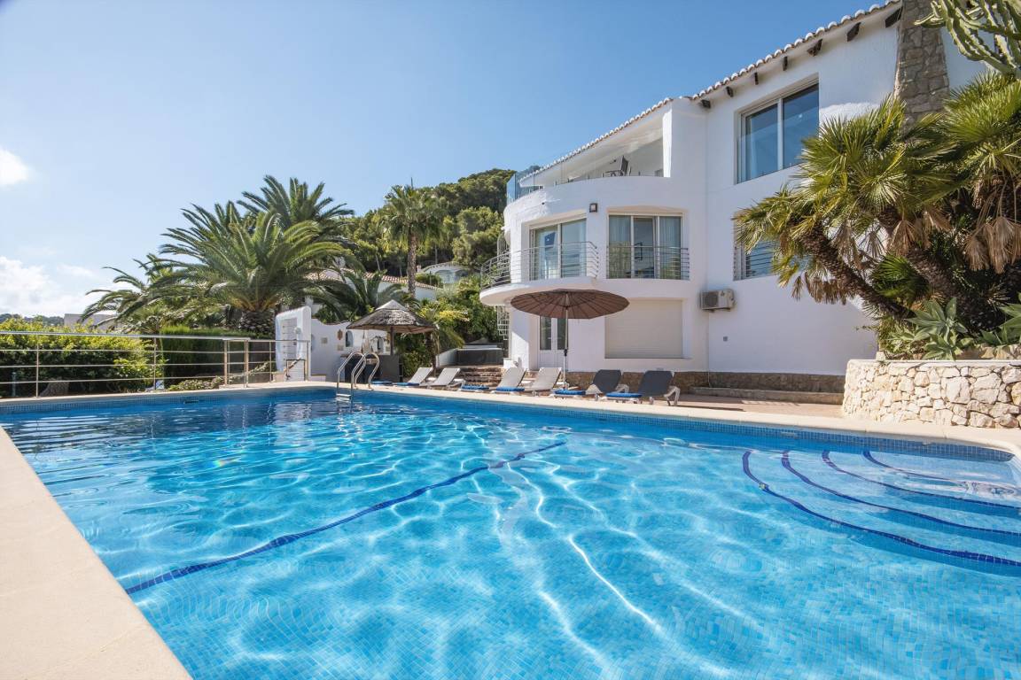 200 M² Ferienhaus ∙ 4 Schlafzimmer ∙ 8 Gäste - Xàbia