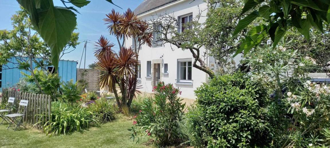 101 M² Gîte ∙ 3 Chambres ∙ 6 Personnes - Belz