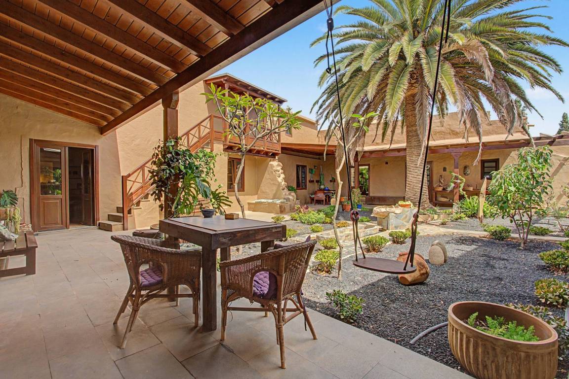 400 M² House ∙ 5 Bedrooms ∙ 11 Guests - Fuerteventura