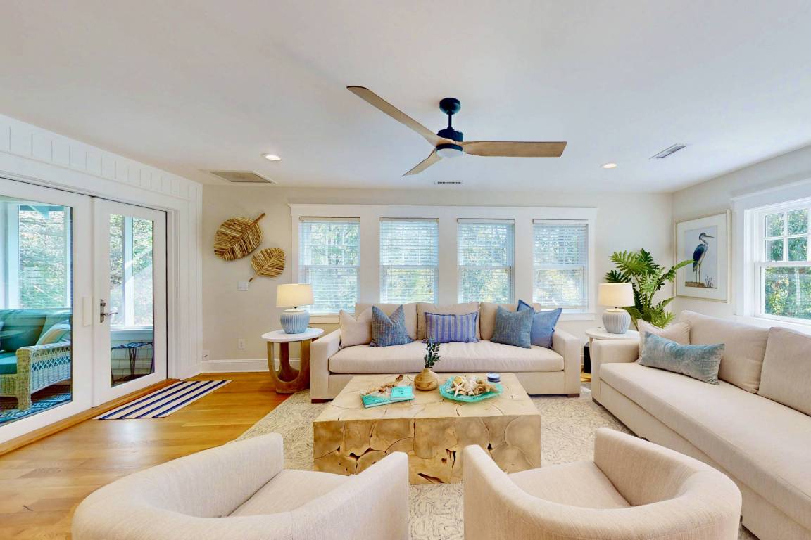 194 M² House ∙ 5 Bedrooms ∙ 12 Guests - Bald Head Island, NC
