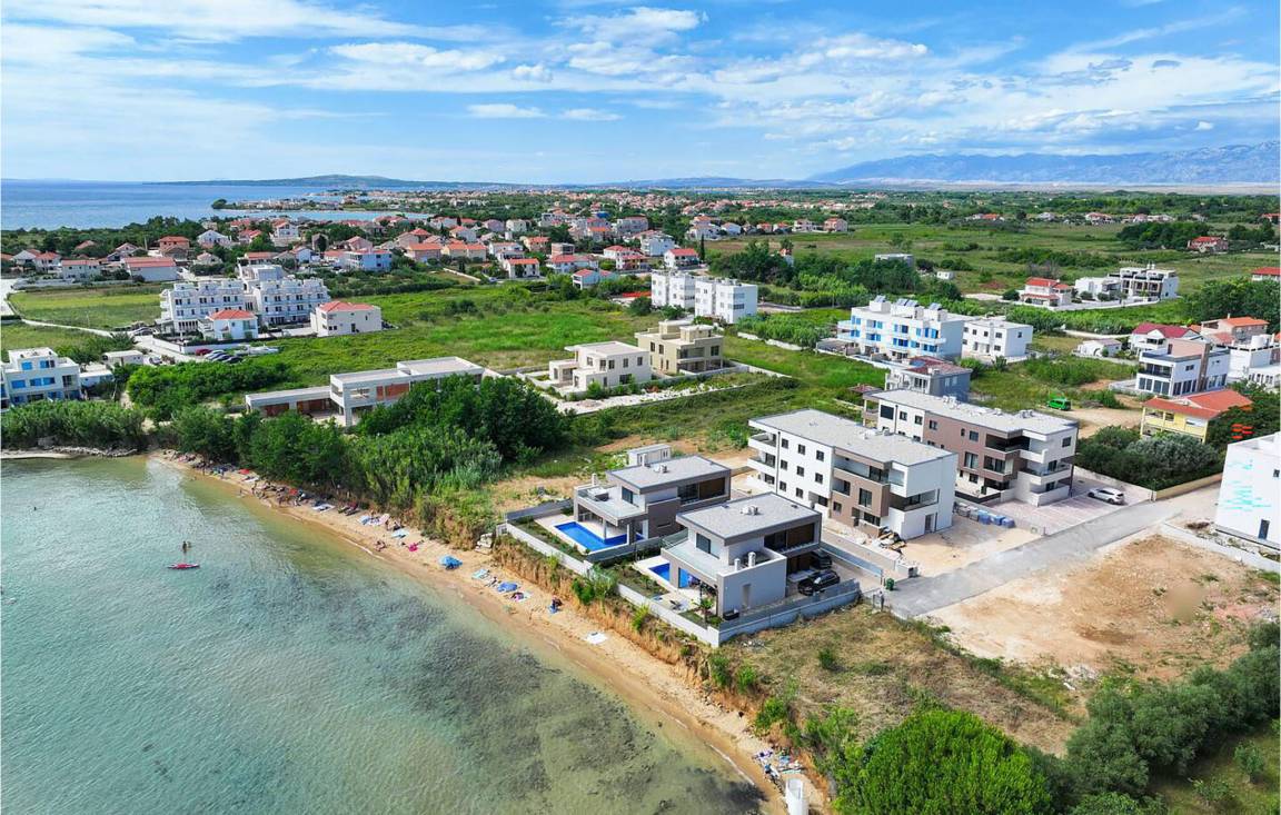 95 M² Ferienwohnung ∙ 3 Schlafzimmer ∙ 6 Gäste - Nin