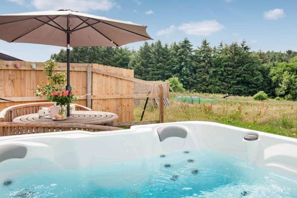 75 M² House ∙ 2 Bedrooms ∙ 4 Guests - Honiton