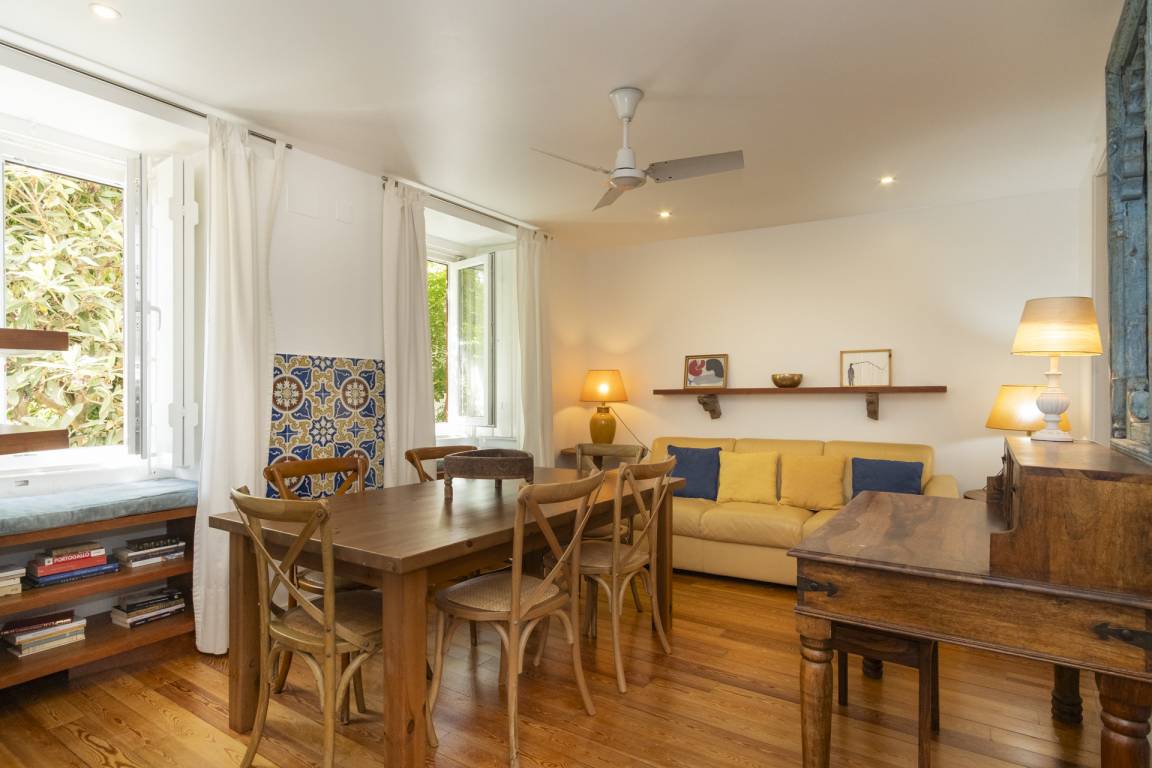 116 M² Apartamento ∙ 2 Habitaciones ∙ 6 Huéspedes - Campo de Ourique