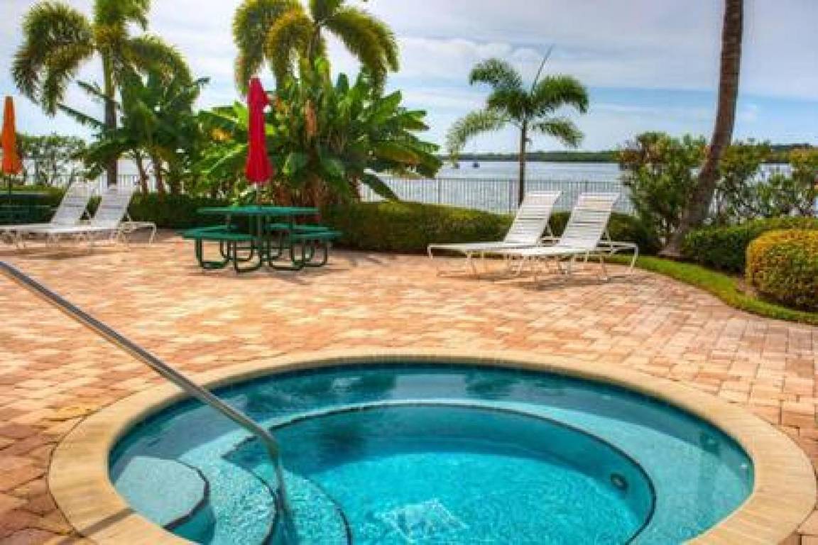 Appartement ∙ 1 Chambre ∙ 4 Personnes - Saint Petersburg, FL