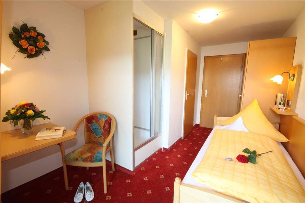 Hotel ∙ 1 Bedroom ∙ 1 Guest - Obermaiselstein