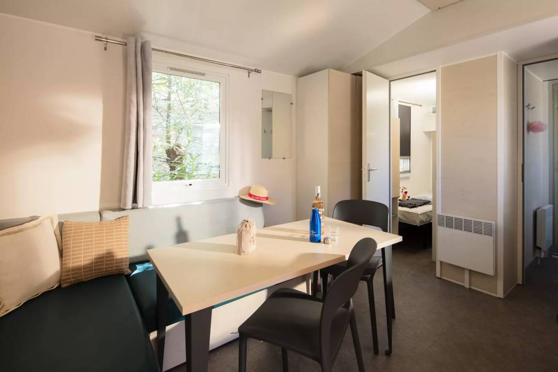 24 M² Mobil-home ∙ 1 Chambre ∙ 4 Personnes - Aigues-Mortes