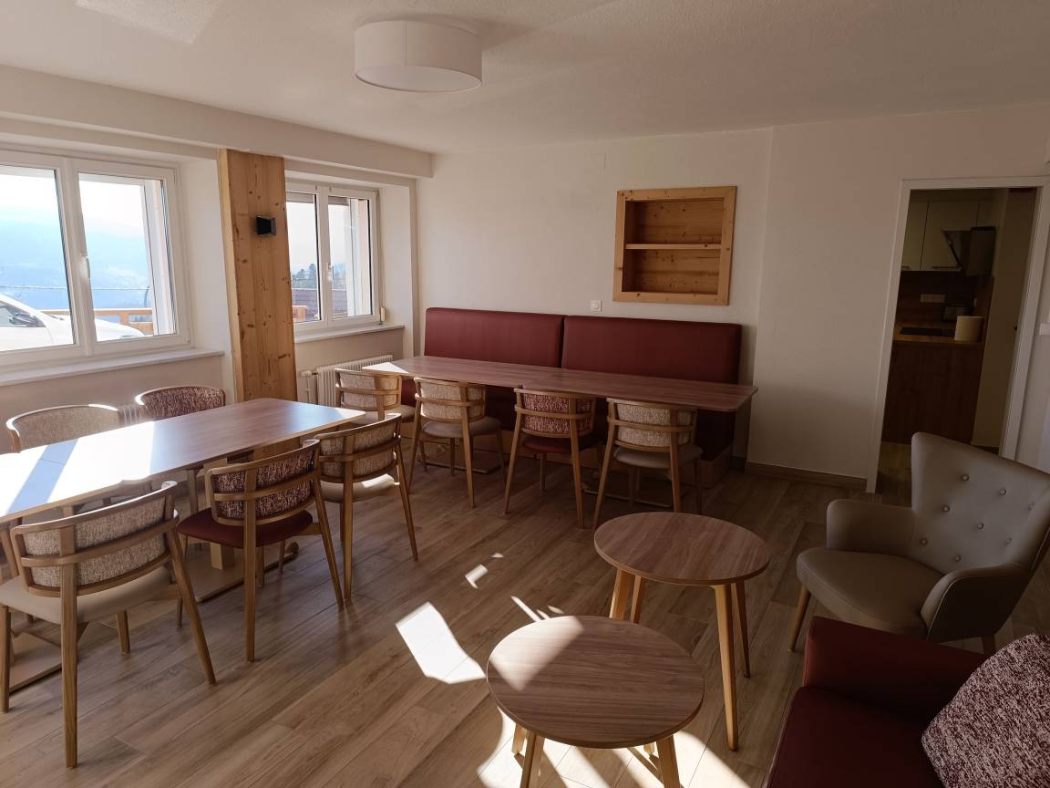 245 M² Cottage ∙ 8 Chambres ∙ 14 Personnes - Orbey