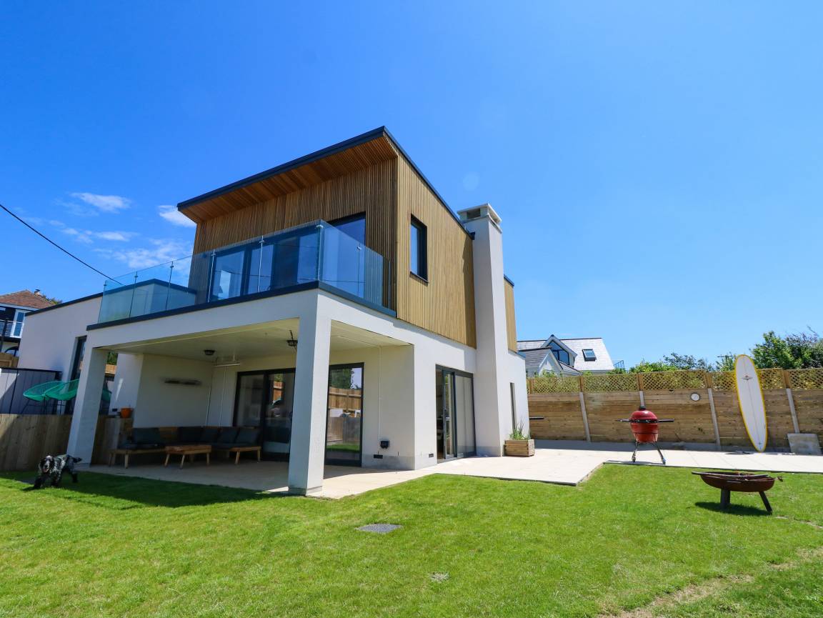 Cottage ∙ 4 Bedrooms ∙ 8 Guests - Fareham