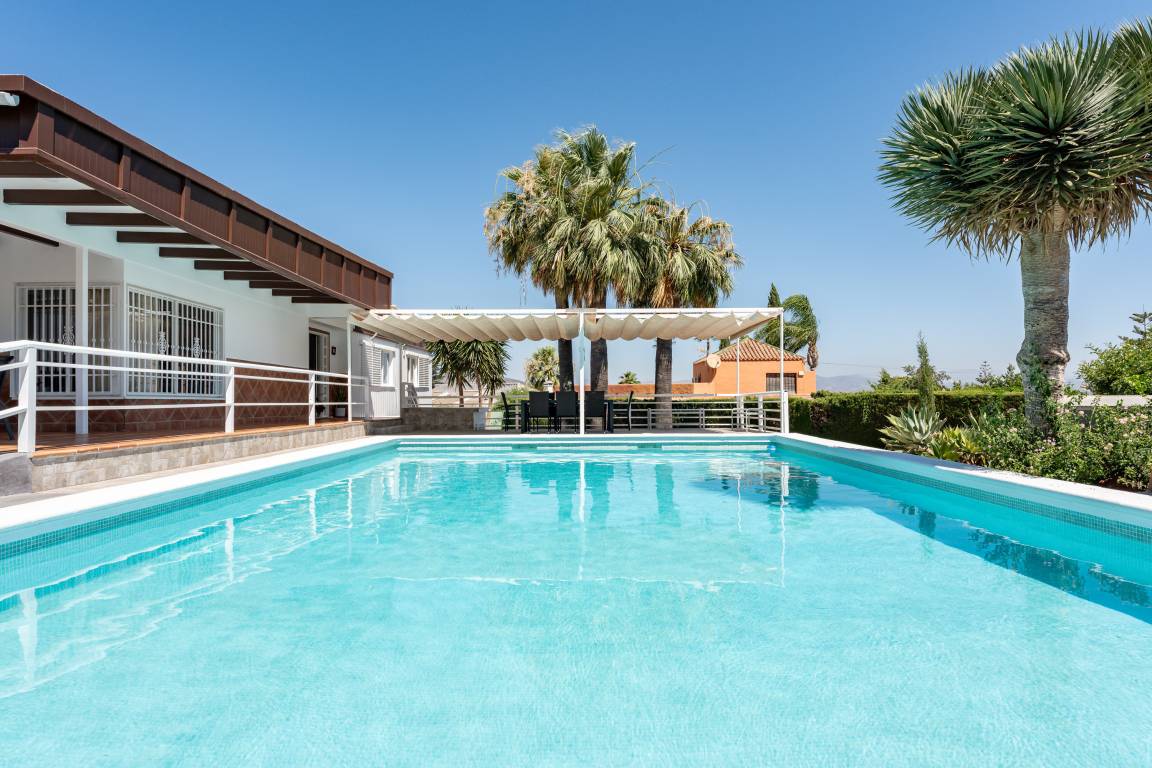 120 M² Casa ∙ 3 Habitaciones ∙ 8 Huéspedes - Cártama