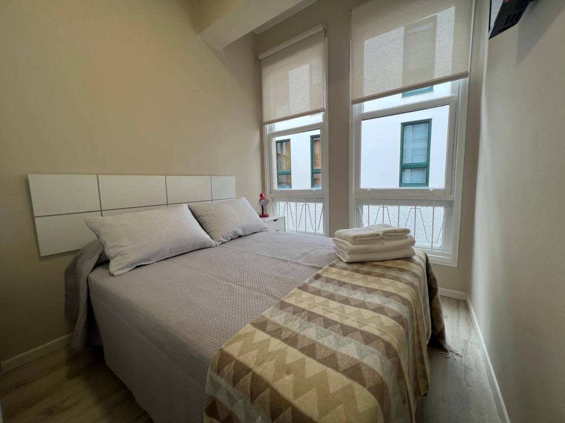 54 M² Apartment ∙ 2 Bedrooms ∙ 4 Guests - Ourense