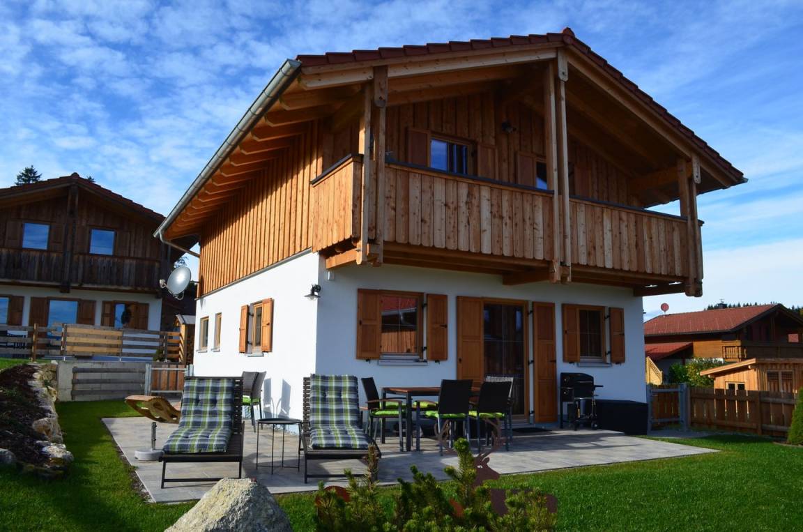 105 M² House ∙ 3 Bedrooms ∙ 6 Guests - Schongau