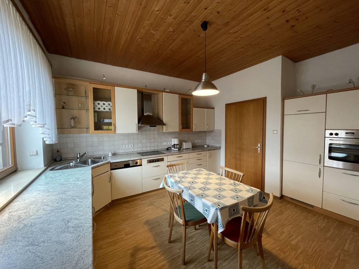 82 M² Ferienwohnung ∙ 1 Schlafzimmer ∙ 4 Gäste - Deidesheim