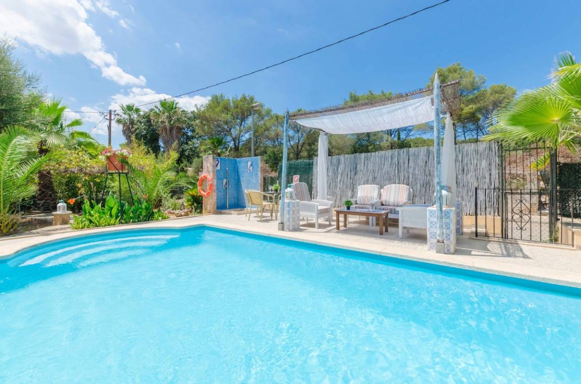 157 M² Ferienhaus ∙ 2 Schlafzimmer ∙ 4 Gäste - Sa Pobla